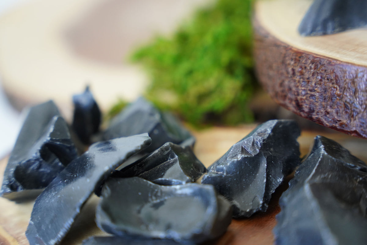 Black Xaga Obsidian from Utah – Wandering Stones