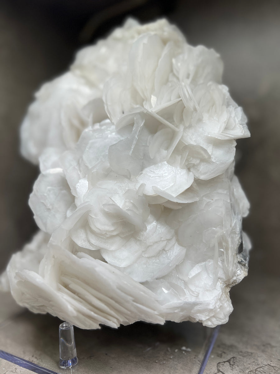 White Petal Calcite • China – Wandering Stones